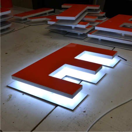 Enseigne lumineuse en lettres individuelles PVC rétro éclairage LEDS
